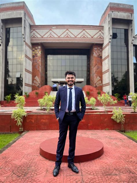 vedant thakare on linkedin iimcalcutta pgdba newbeginnings businessanalytics
