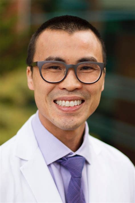 Jonathan Young M D Ph D Ophthalmologist In Tigard Or