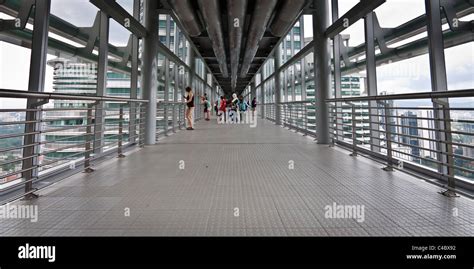 Klcc Twin Tower Bridge