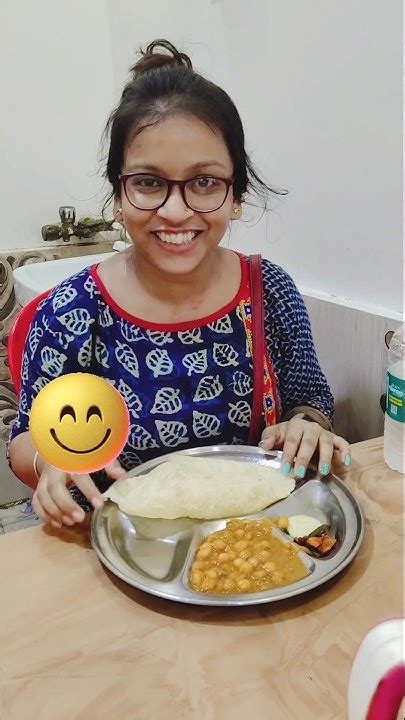 Testy Testy ছোলাভাটুরে খেলাম😋😋 কাজ টাও মিটালাম☺️🥴 Minivlog Shortsfeed Food Subscribe 👍🙏