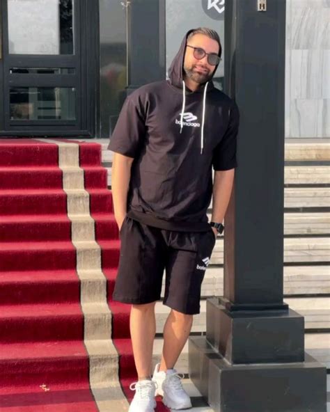 ‎با ما درشوک میمانید‎ ‎تکرار شد پست جایزه دارر🤩🤩🤩 هرکی بیشترین کامنت رو زیر این پست بزاره یه