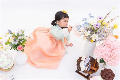 손 희진 Ssonmo 협찬 한복남 곧 다가오는 설날을 위해 한복 준비해야죠 한복남에서 예쁜 신상 한복이 나와서 입어봤는데 색감도 곱고 디자인도 고급진게 너무 예뻐요 ㅁ