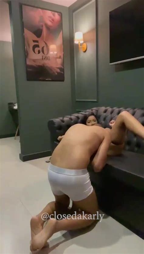 Karlyane Receiving And Performing Oral Sex On A Naughty Bald Man Cnn Amador