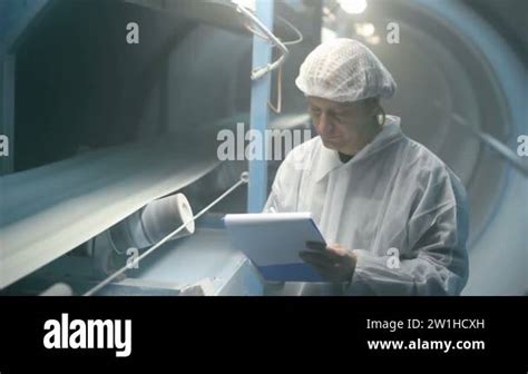 Monitoring Process Stock Videos And Footage Hd And 4k Video Clips Alamy