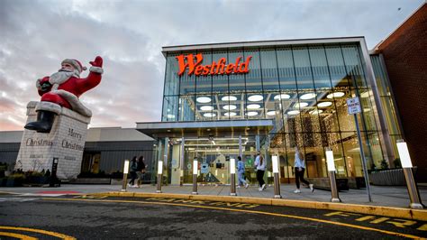 Paramus Njs Westfield Garden State Plaza Says Downtown Stores Welcome