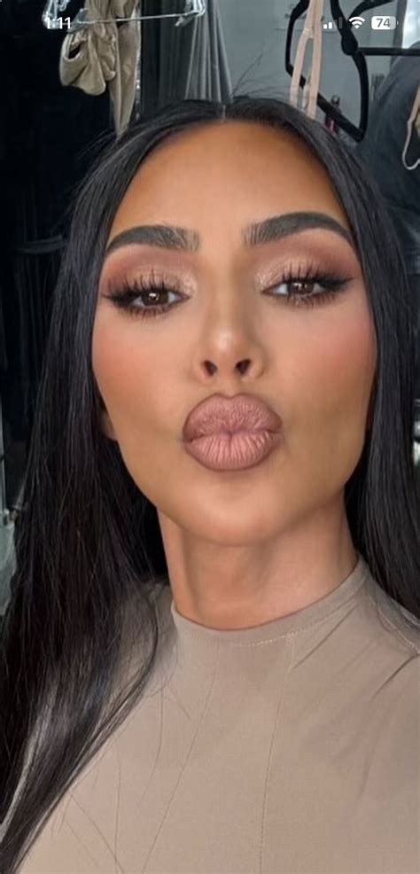 Pin By Leonce Strzała On Zapisane Na Szybko In 2024 Kim Kardashian