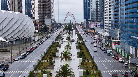 ბათუმის ჟიული შარტავას სახელობის გმირთა ხეივნის რეაბილიტაცია დასკვნით ეტაპზეა Youtube