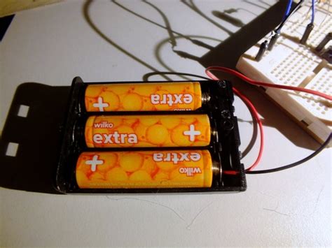 Lets Program A PIC Microprocessor