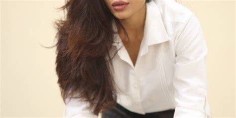 Actress Sobhita Dhulipala Cute Images 586843 Galleries And Hd Images