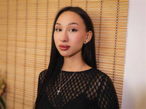 Lily Jackson Webcam Show Strip Chat