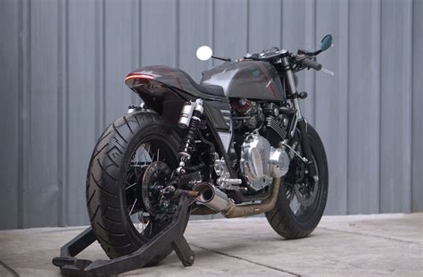 Katros Garage Honda Cb400 Return Of The Cafe Racers