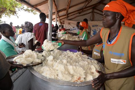 Over 690000 Refugees Receiving Food From World Vision Every Month