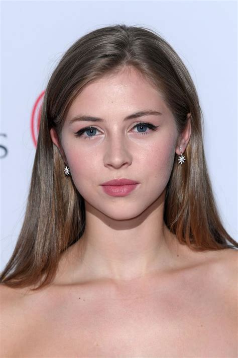 Hermione Corfield Beautiful Girl Makeup Beautiful Girl Face Hermione