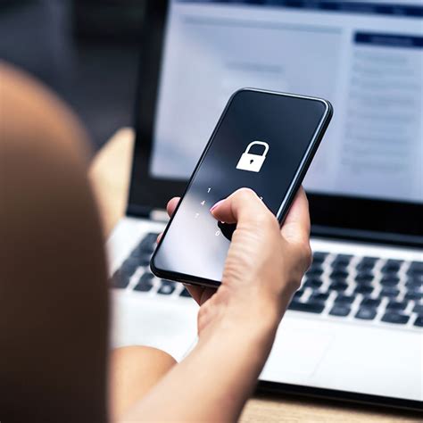 The One Password Setting Every Iphone User Should Change Right Now According To A Tech Expert