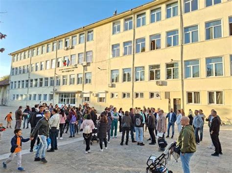 Антония Цокова остава начело на ОУ Яне Сандански в Пловдив