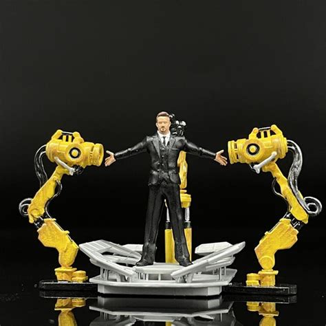 164 Scale Resin Model Mecha Disassemble Device Model And Tony Figures