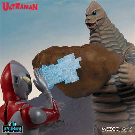 Kaiju Battle Ultraman Collectibles