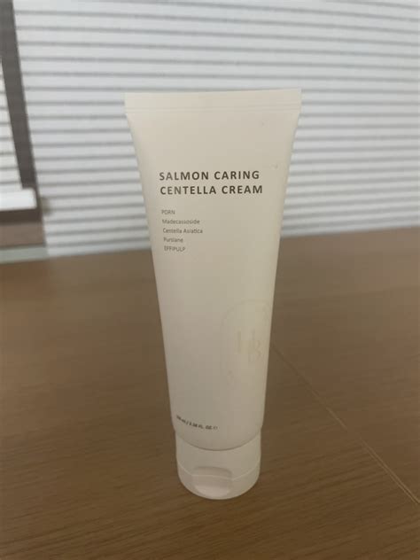 저는 수부지여서 수분크림 보습크림 등 크림 종류는 아예 사용하지 않아요 번들 번들