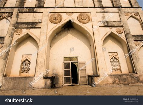 4 Imágenes De Ahmad Shah Al Wali Imágenes Fotos Y Vectores De Stock Shutterstock