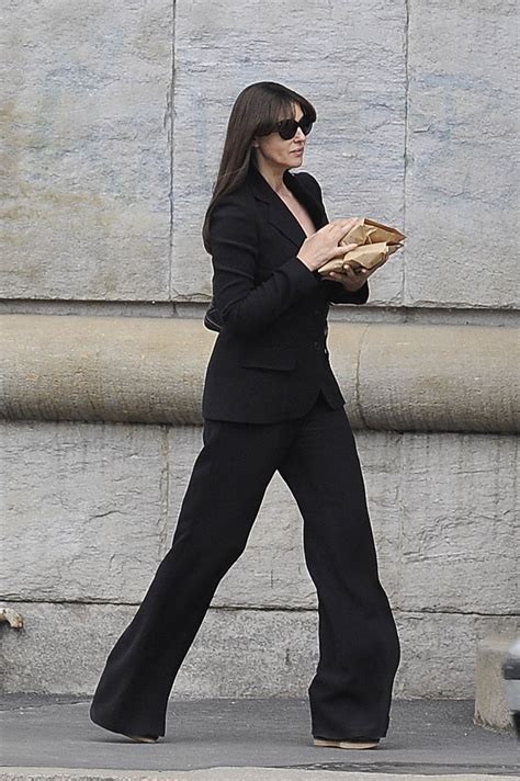 Monica Bellucci Style Inspiration Arrives At A Hotel In Milan 427
