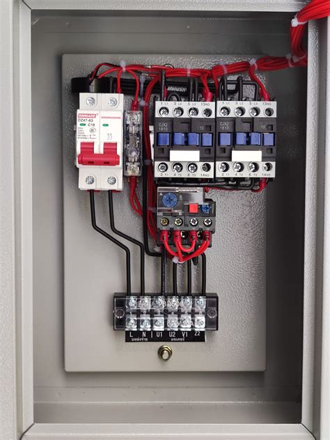 ตู้คอนโทรลมอเตอร์ 423d 380vac 3เฟส 1 4 20hp มีเฟสโพรเทคเตอร์ Tts Control