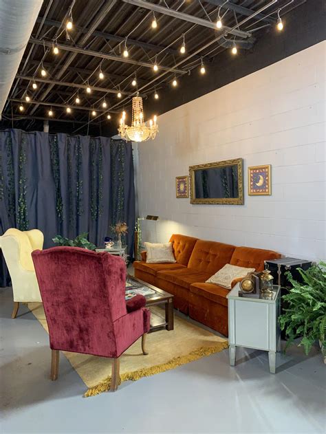 2 Column 15 Sofa Obligatory Traveler