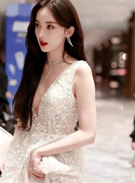 娜扎身穿性感长裙出镜，被贴上“小三”标签，张天爱曝光渣男录音 知乎