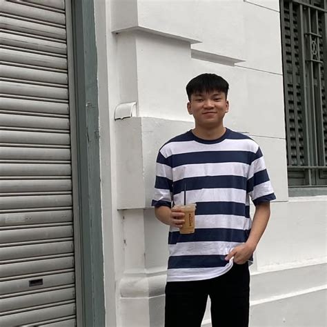 𝙇𝙤𝙬 𝙃𝙖𝙤 𝙕𝙝𝙚 haozhe low on Threads