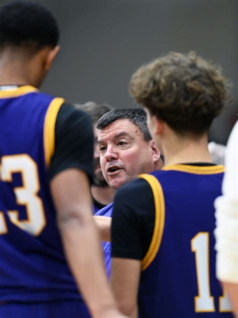 Whos Hot Andy Holderman Vandalia Butler Press Pros Magazine