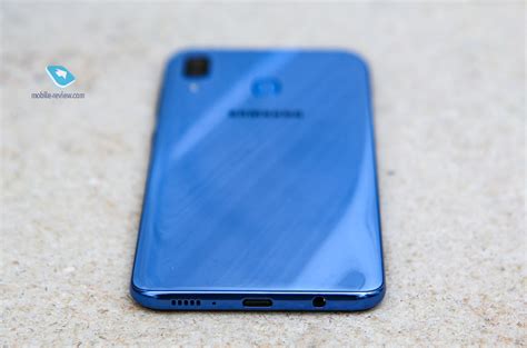 Mobile-review.com Обзор смартфона Samsung Galaxy A20 (SM-A205FN/DS)