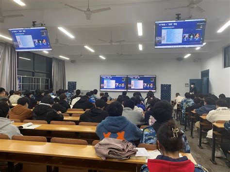 计算机与信息工程学院举办“大国工匠进校园”讲座 武汉铁路职业技术学院