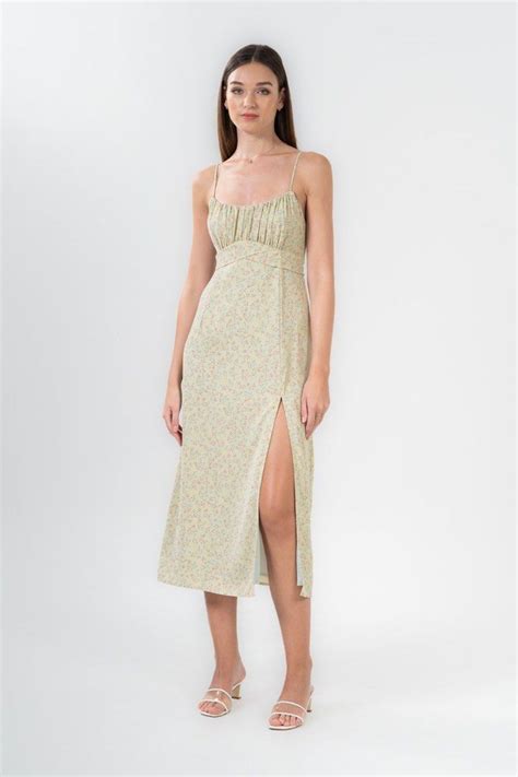 Evon Dress In Green Floral Womens Fashion Dresses And Sets Dresses On Carousell