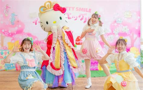Special Stage “dreamy Halloween” At Hello Kitty Smile Awaji Island