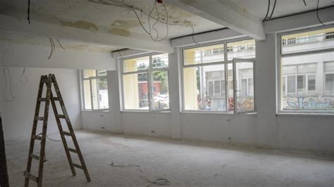 Министър Цоков ще инспектира ремонта за 17 млн лева на Хуманитарната гимназия в Пловдив Новини бг