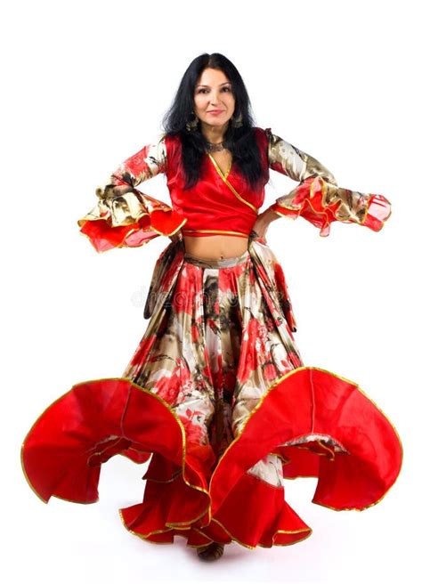 Danza De La Mujer En Traje Gitano Imagen De Archivo Imagen De Manera