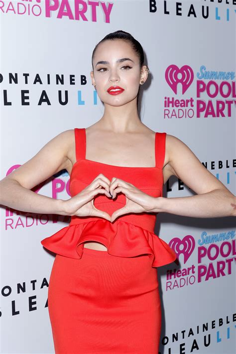 Poze Sofia Carson Actor Poza 23 Din 32 Cinemagiaro