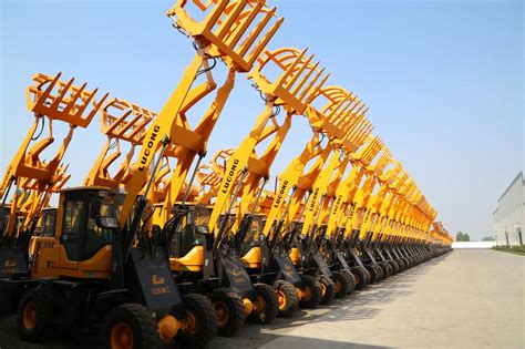 Lugong Tlb Machine Can Dig Mini Forca Bob C At Massey Ferguson 33 Wheel