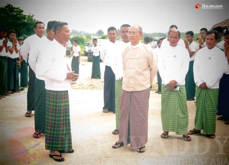 သမ္မတဟောင်း ဦးသိန်းစိန်အားဒို့သမ္မတကျောင်းမှကန်တော့ပွဲပြုလုပ်ခဲ့