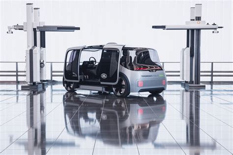 Jaguar Land Rover Designs Electric Mobility Platform For City Environments