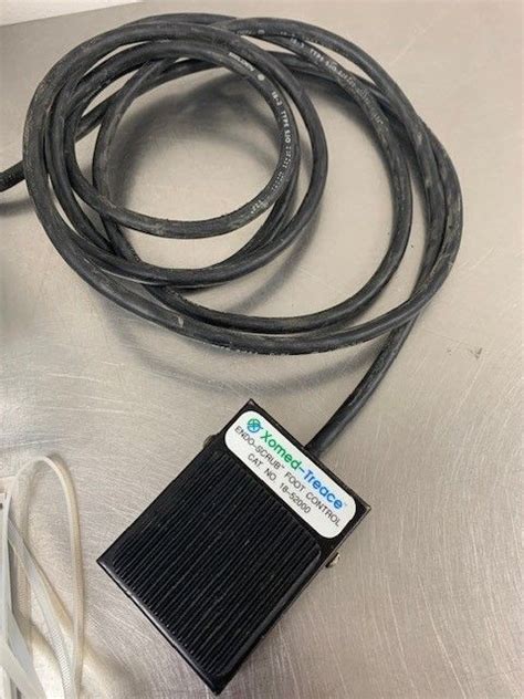 Used Medtronics Xps 3000 Microdebrider Console With Footswitch Endo Scrub And Footswitch O R