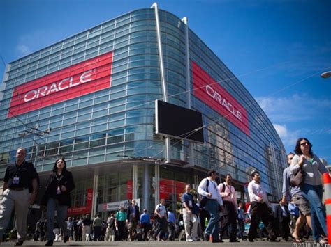 oracle security warning customers told to patch asap to swat 297 bugs