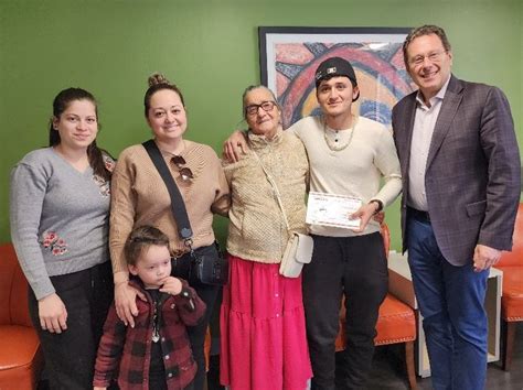 Entrega De Residencia Permanente A Bryan Polaco Erazo The Office Of Jay S Marks Law Firm