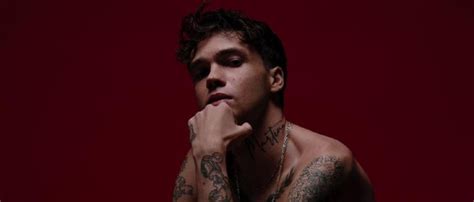 Mikolas Josef Mění Jméno Na Mikolas A Oznamuje Vydání Debutového Alba