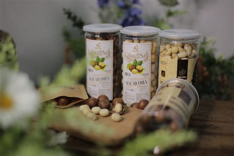 Hạt Macca sấy rang tách nứt size đại 25 26mm Minh Phong Farm