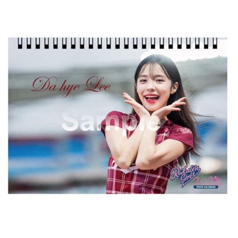 Rakuten Girls 樂天女孩 桌曆 Yuri 若潼 籃籃 孟潔 嘎琳 Dora 李多慧 林襄 穎樂 筠熹 樂天 蝦皮購物