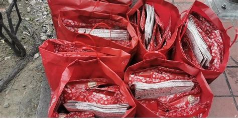 Lim Chee Guan Bak Kwa Food And Drinks Packaged And Instant Food On Carousell