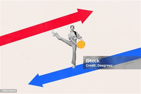 크리에이 티브 이미지 콜라주 그림 행복 쾌활한 어린 소녀 잡다 공 원 서있는 화살표 위쪽으로 뒤로 증가 감소 결과 18 19세에 대한 스톡 사진 및 기타 이미지 Istock