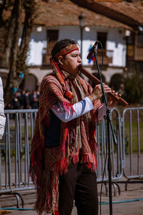 Incans Inti Raymi 거리 공연 거리 예술 거리 음악가 공연 남미 문화 도시 설정 라이브 공연 라이브 음악 문화 문화 유산 문화 전시 문화