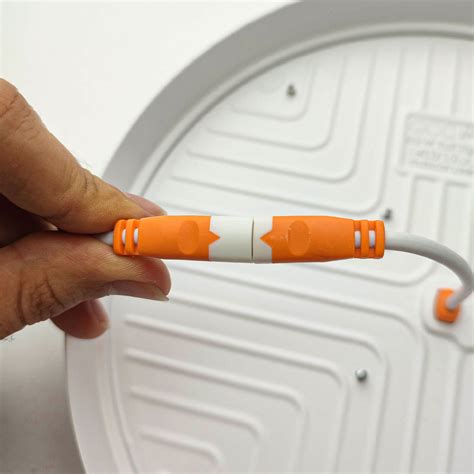 قیمت و خرید پنل ال ای دی 40 وات پرتو درخشان مدل فول لایت طرح روکار گرد