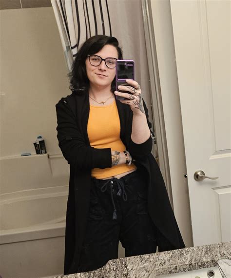 26 transfem non binary on hrt for just over a year i often try to go